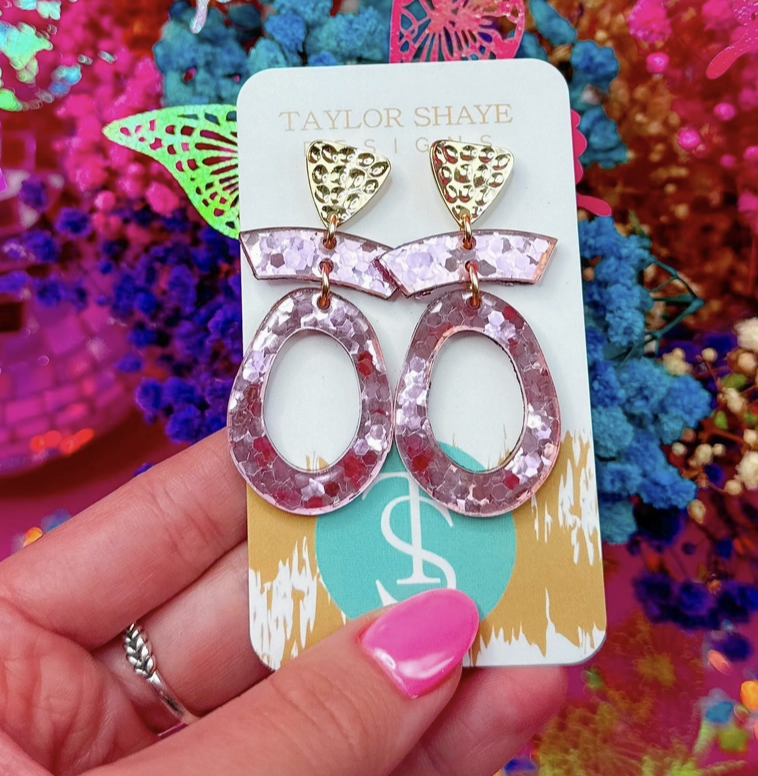 Taylor Shaye Vivian Drops Pink– Expectations Too